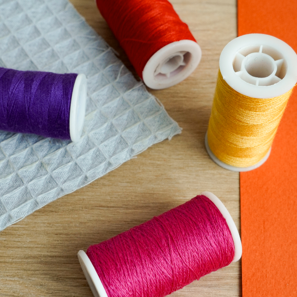 Fils polyester – atelier.couture.creation